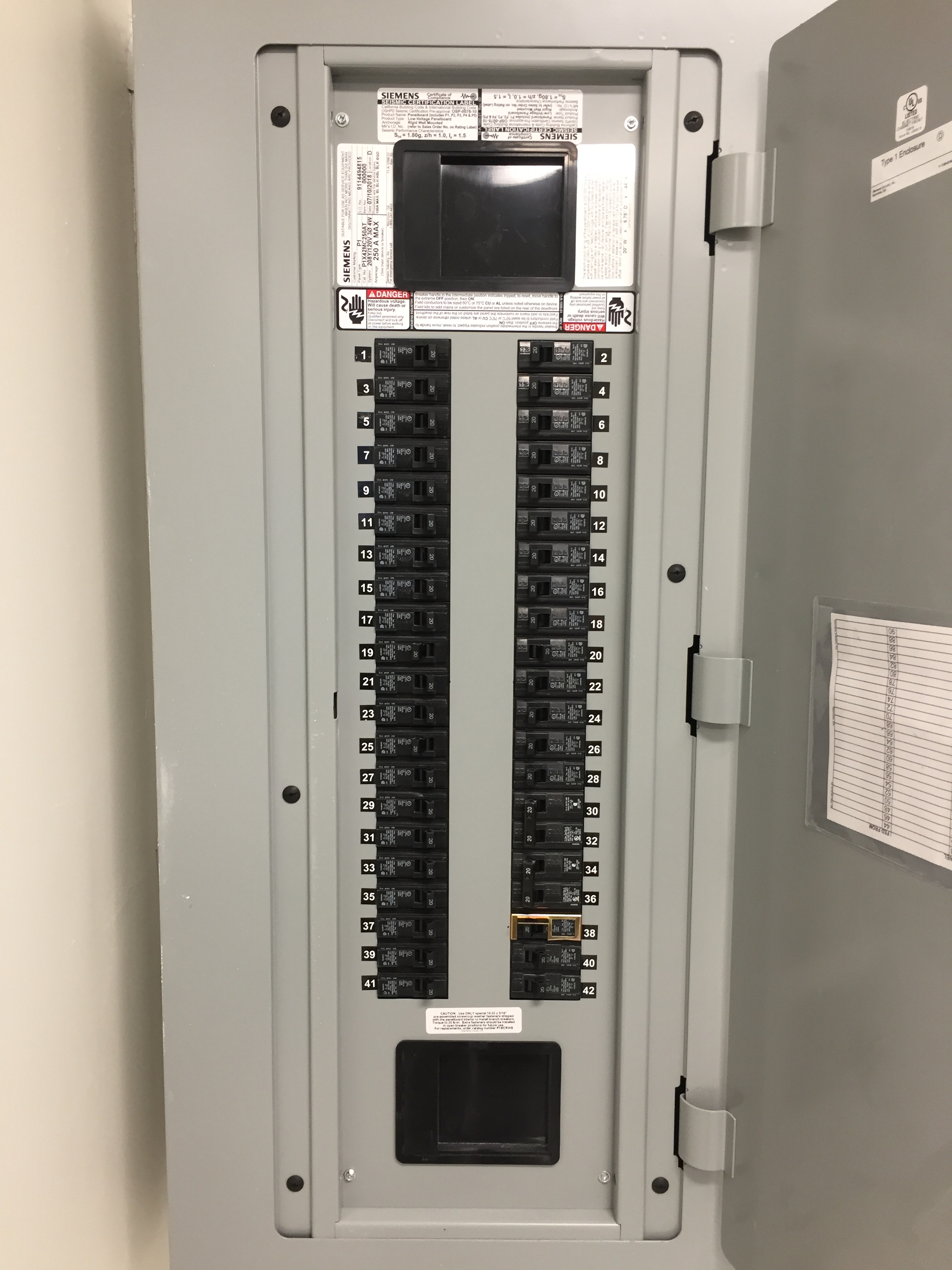 West Seattle Electrician – Electrician in West Seattle working on ...